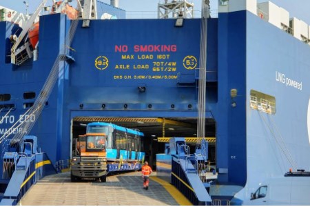 UECC’s dual-fuel LNG PCTC vessels deliver tram transport | LNG Industry